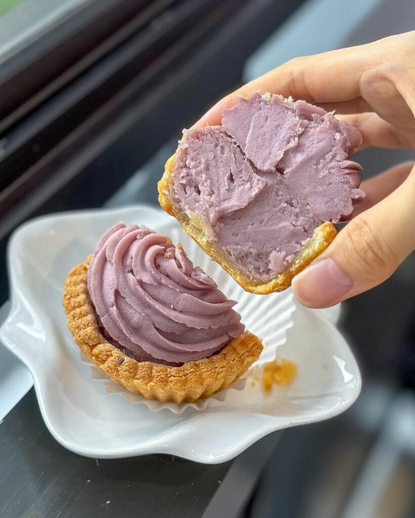 Honolulu Cafe Has Loaded Taro Tarts And Buns From $3 | Eatbook.sg