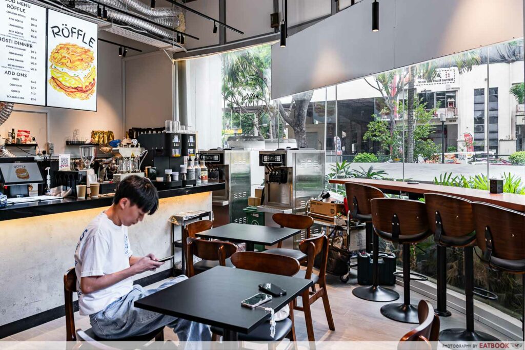 GDMC x SEAL Cafe: SG’s First “Roffle” AKA Rosti Waffle | Eatbook.sg