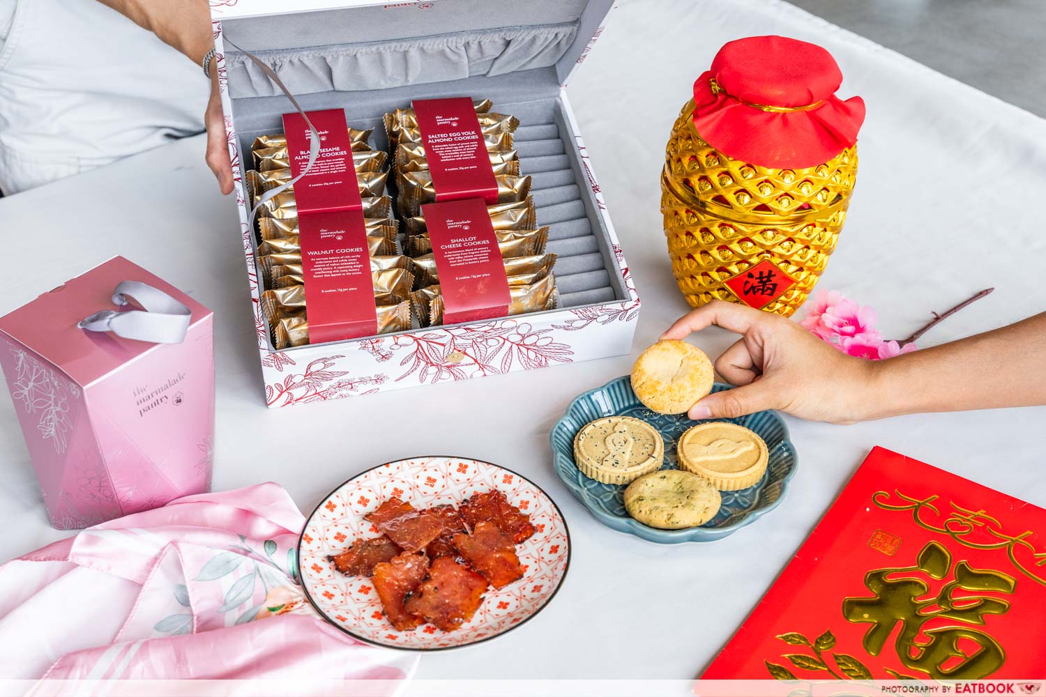 11 Best Chinese New Year Goodies To Buy In 2024 | Eatbook.sg
