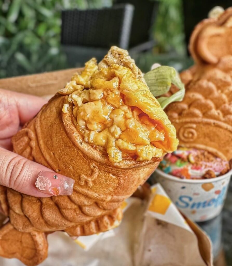Smoff: Taro Mochi Waffles With Soft Serve In SMU | Eatbook.sg