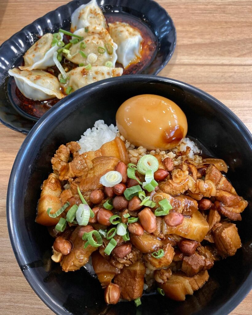 Tai Feng Wei: Popular Taiwanese Eatery With DTF-Style Fried Rice ...