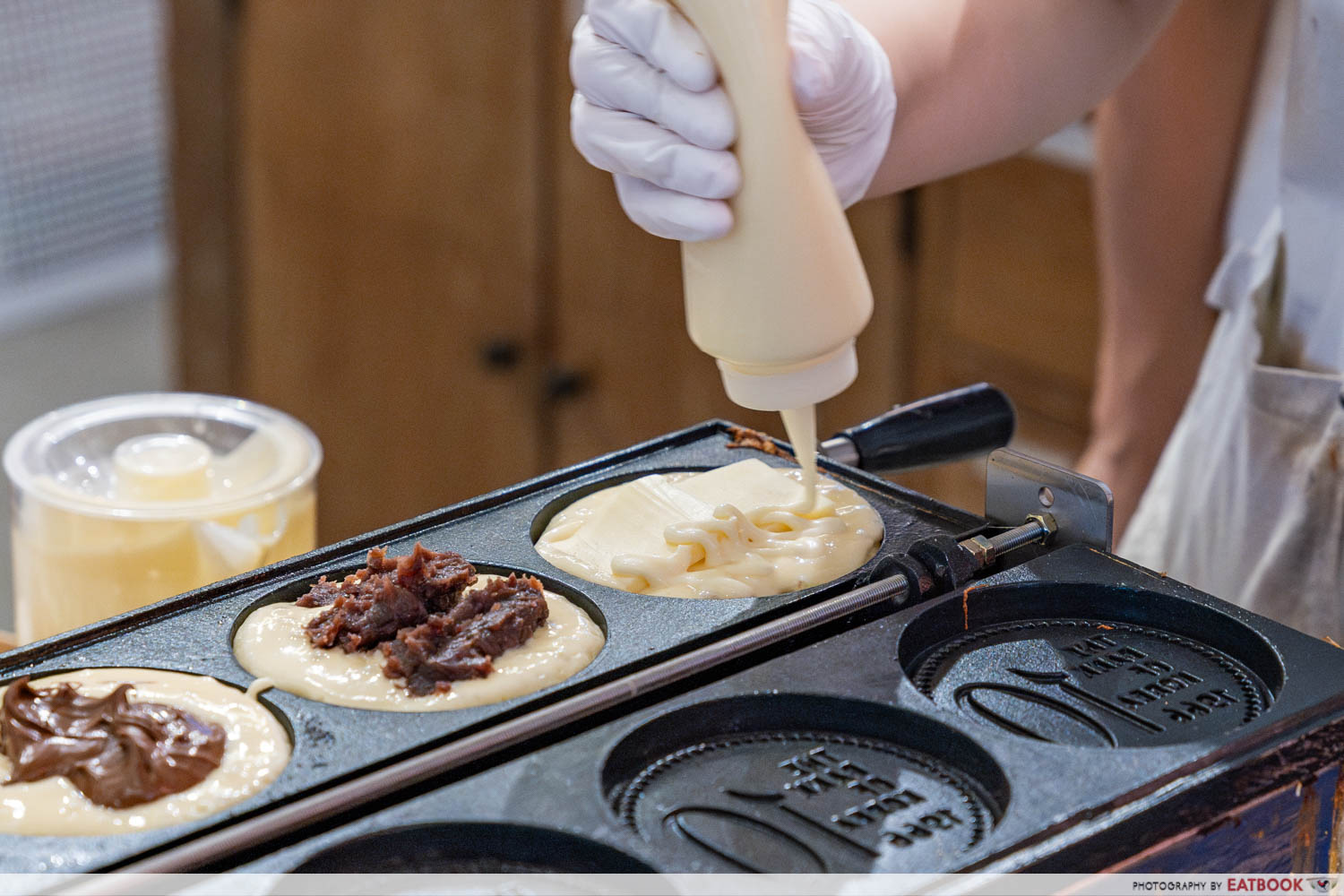 Get The Viral Korean Coin Bread At Parkway Parade | Eatbook.sg