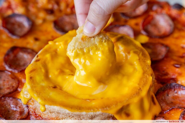 Domino’s Has New Cheese Volcano Pizza | Eatbook.sg