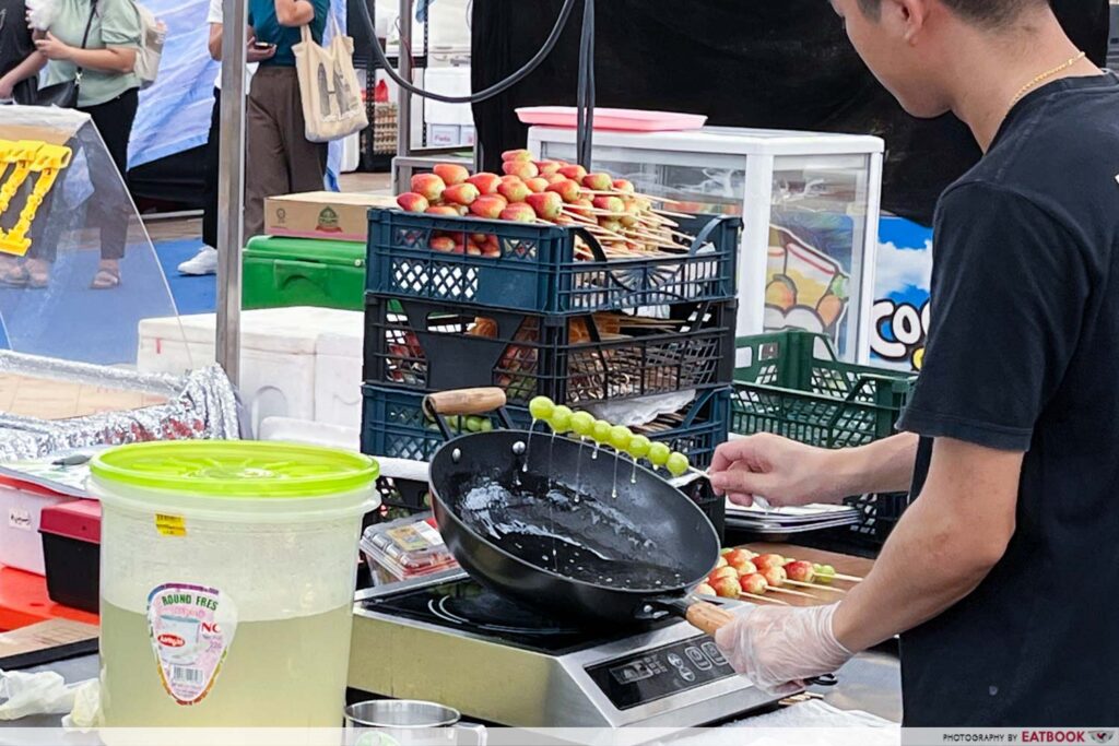 Bazaar Raya Utara Sembawang: Ramadan Bazaar Beside Sembawang MRT ...