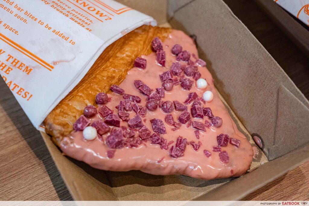 La Levain Has New Crispy Smashed Croissants | Eatbook.sg