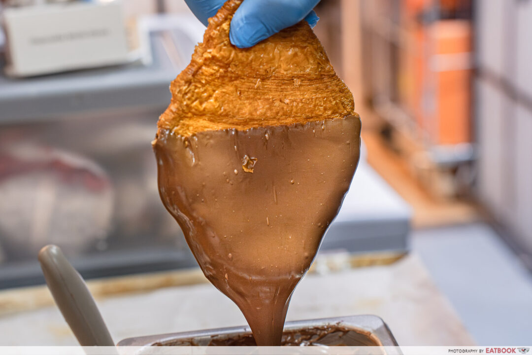 La Levain Has New Crispy Smashed Croissants | Eatbook.sg