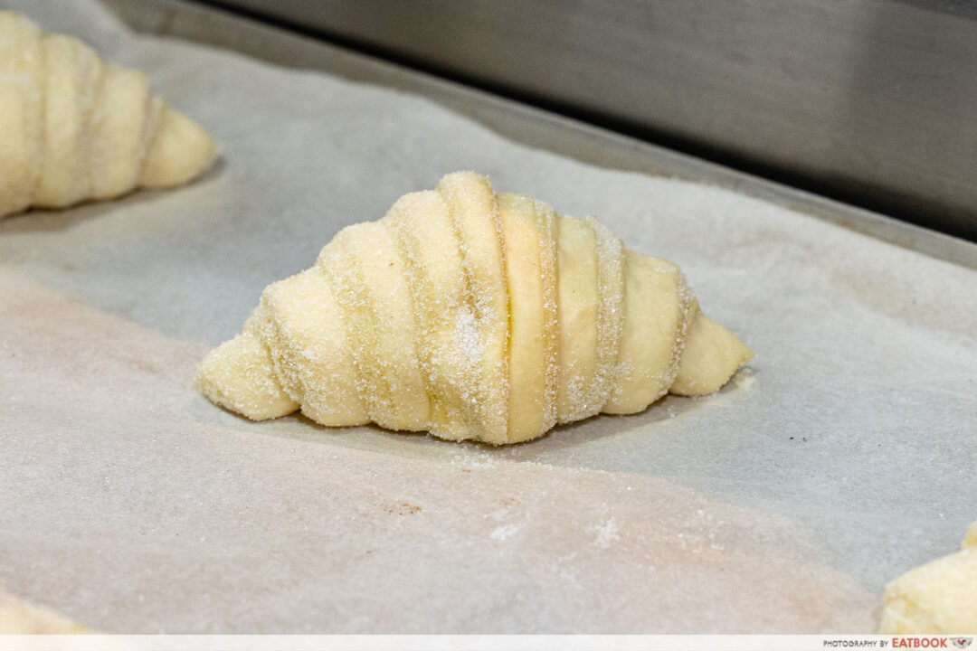 La Levain Has New Crispy Smashed Croissants | Eatbook.sg