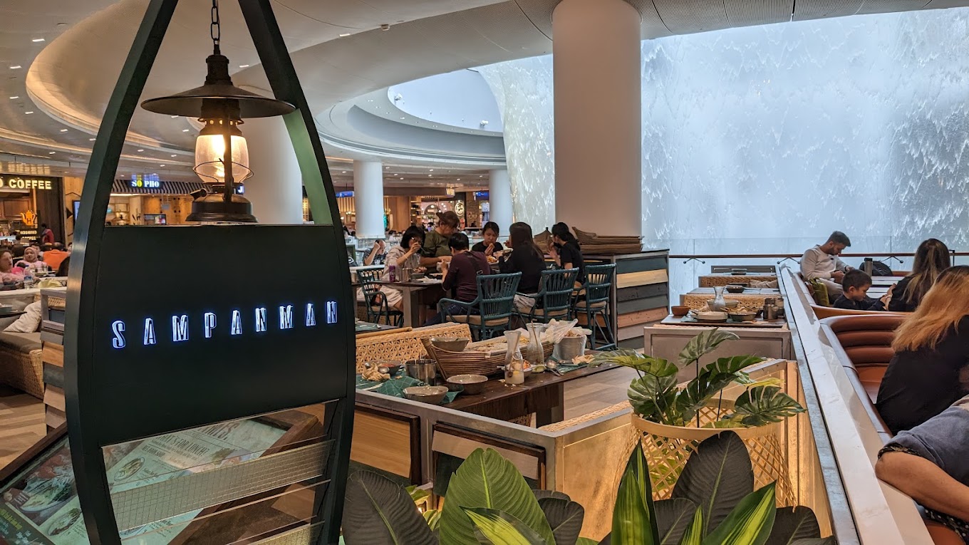 Sampanman Has XXL Halal Seafood Platters In Jewel | Eatbook.sg