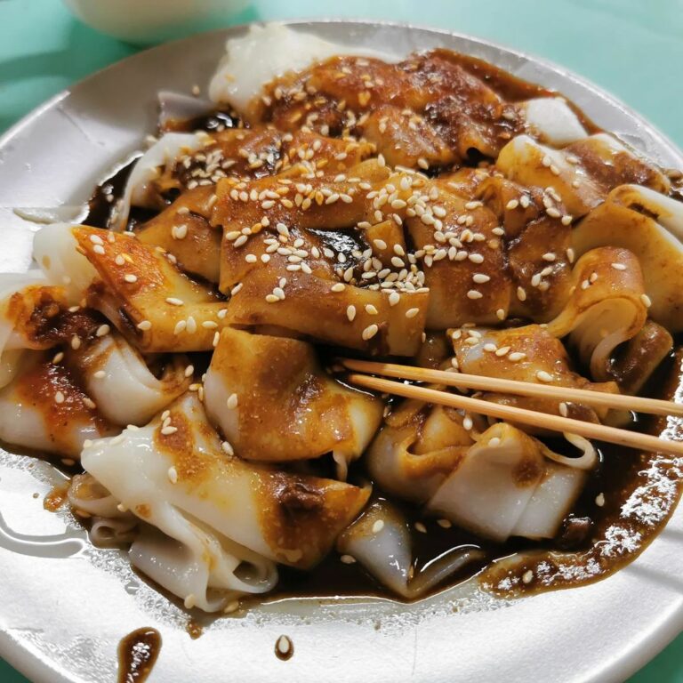 153 Traditional Cuisine: $1 Bee Hoon In Chinatown | Eatbook.sg