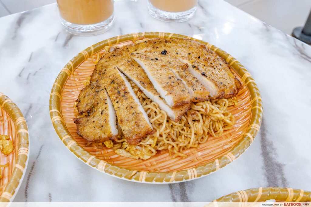 Curly King: DTF-Style Fried Instant Noodles In Boon Keng | Eatbook.sg