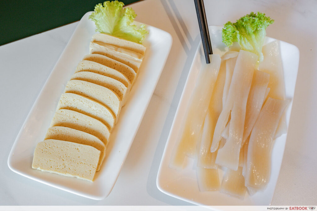 Little Pond: Popular Sauerkraut Fish Restaurant In Holland V | Eatbook.sg