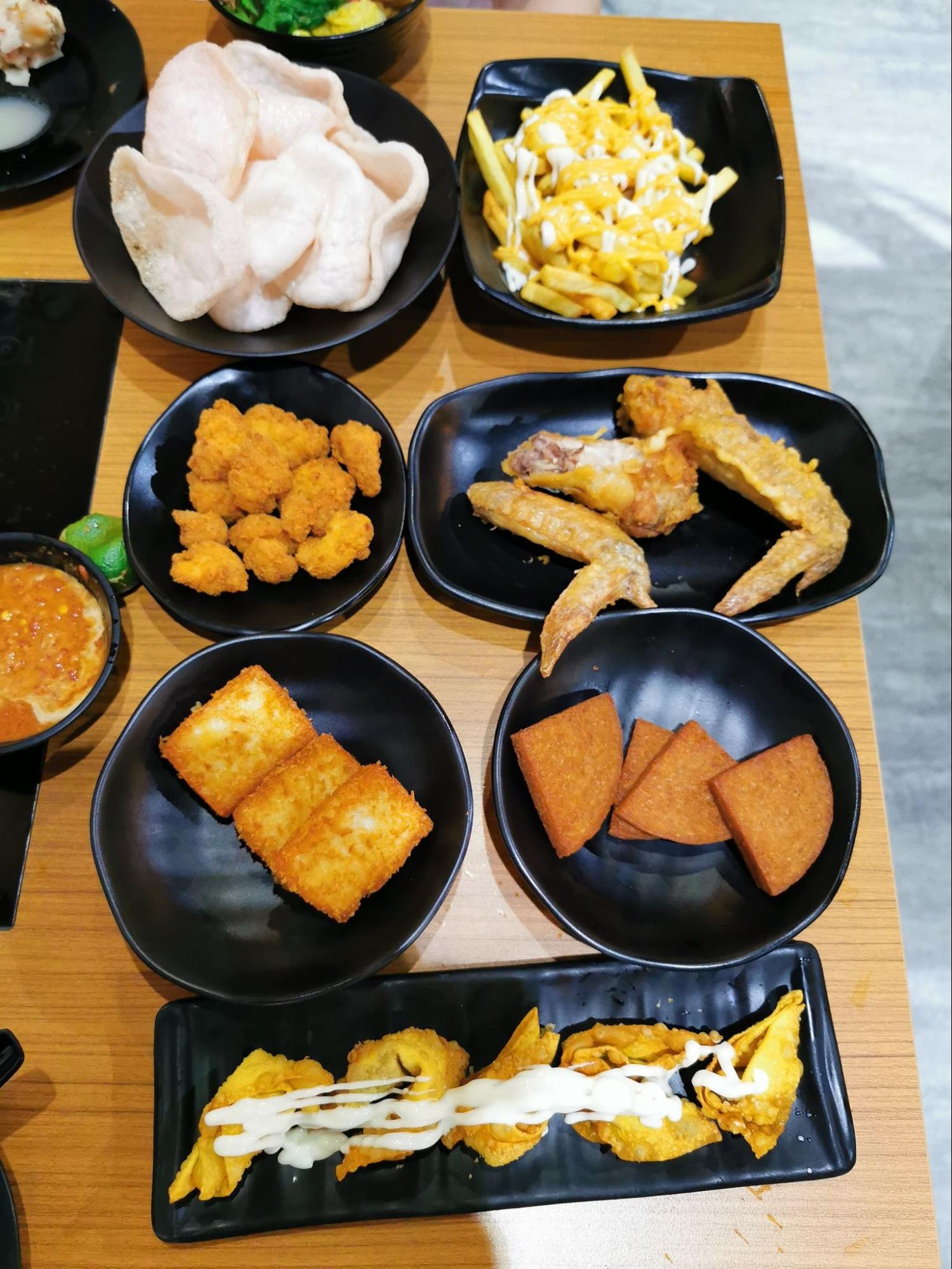 Le Le Pot: $29.80++ Hotpot Buffet In Tiong Bahru | Eatbook.sg