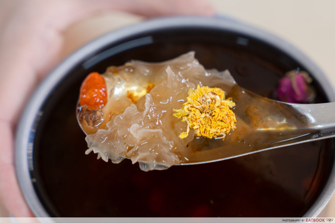 Yi Pin Zhen Zhu Has AI-Generated Cheng Tng In Geylang | Eatbook.sg