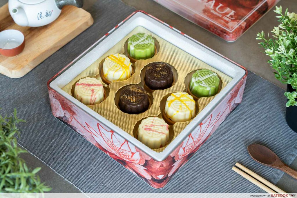 11 Best Mooncakes For Mid-Autumn Festival 2024 | Eatbook.sg