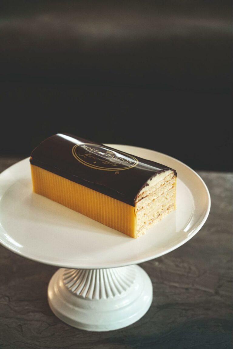 Huize Van Wely: Famous 100-Year-Old Dutch Patisserie To Open In SG | Eatbook.sg