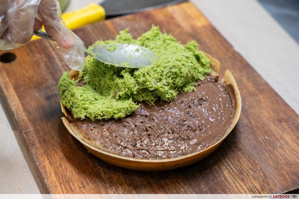 Terang Bulan SG: Pistachio Kunafa Martabak Manis | Eatbook.sg