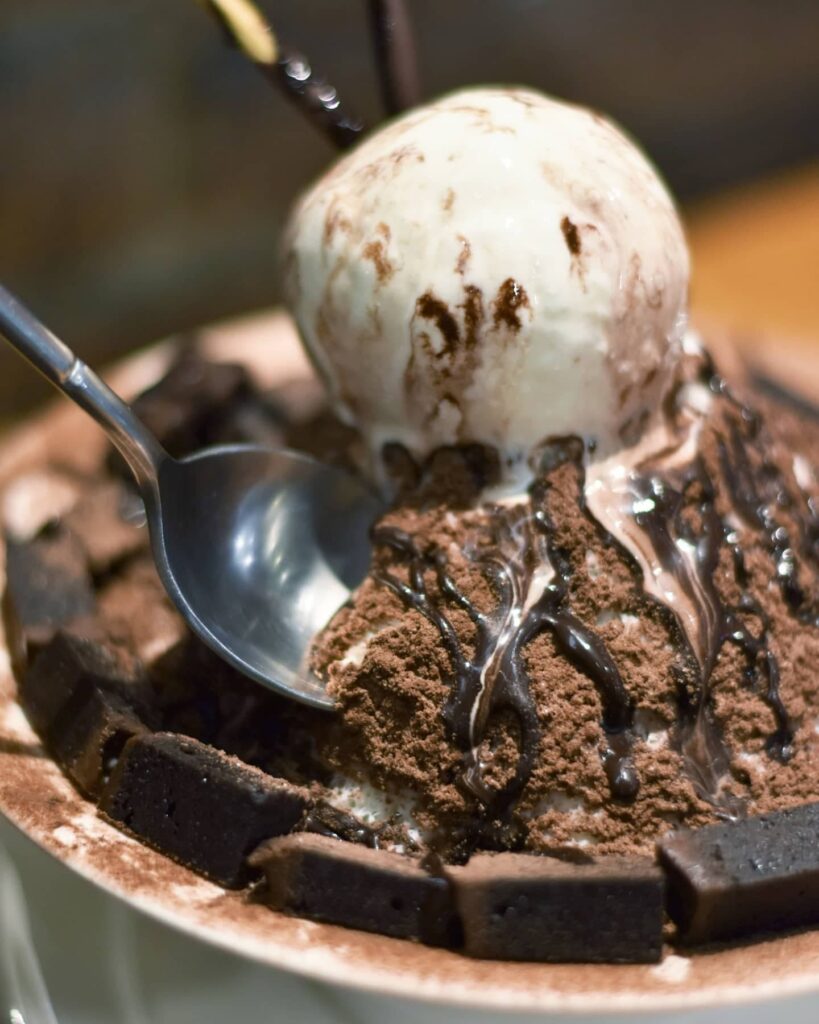 17 Best 24-Hour Restaurants In Singapore For Supper | Eatbook.sg