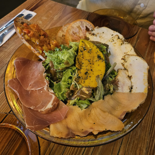 My Awesome Cafe: Cafe In An Old TCM Hospital | Eatbook.sg