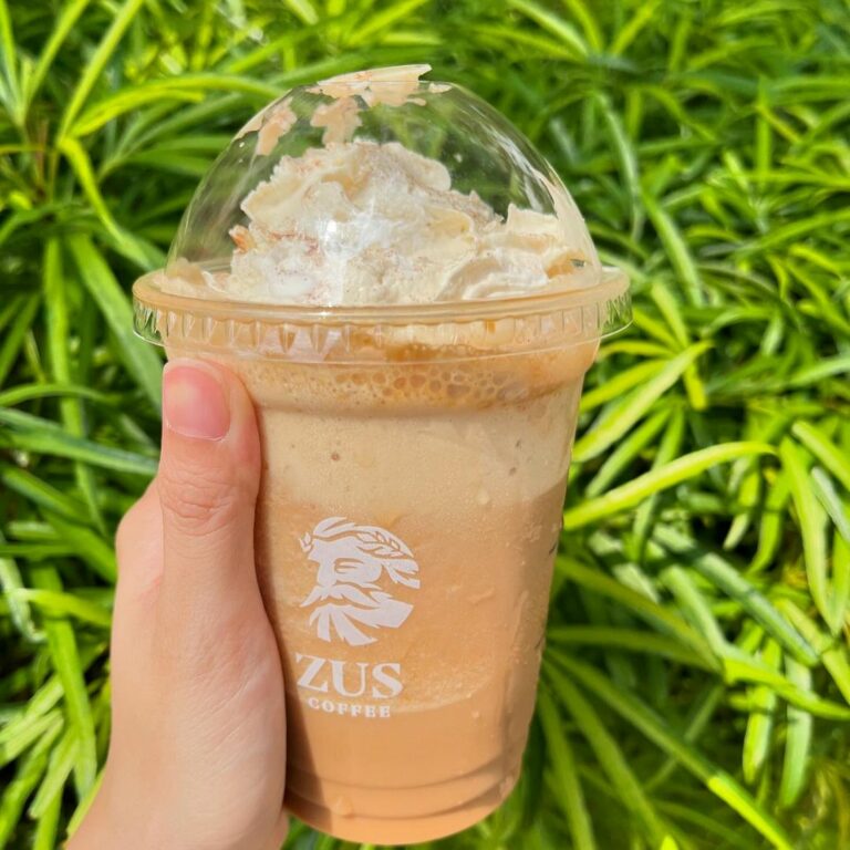 Zus Coffee: Malaysia-Famous Coffee Chain Is Now In SG | Eatbook.sg