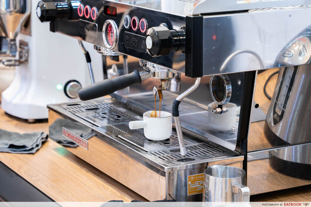 Coffee Bee: Coriander Coffee In CBD | Eatbook.sg