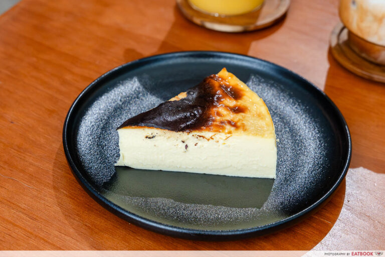 Meow Me Cat House: JB Cafe With Cats, Matcha Cheesecake And More ...