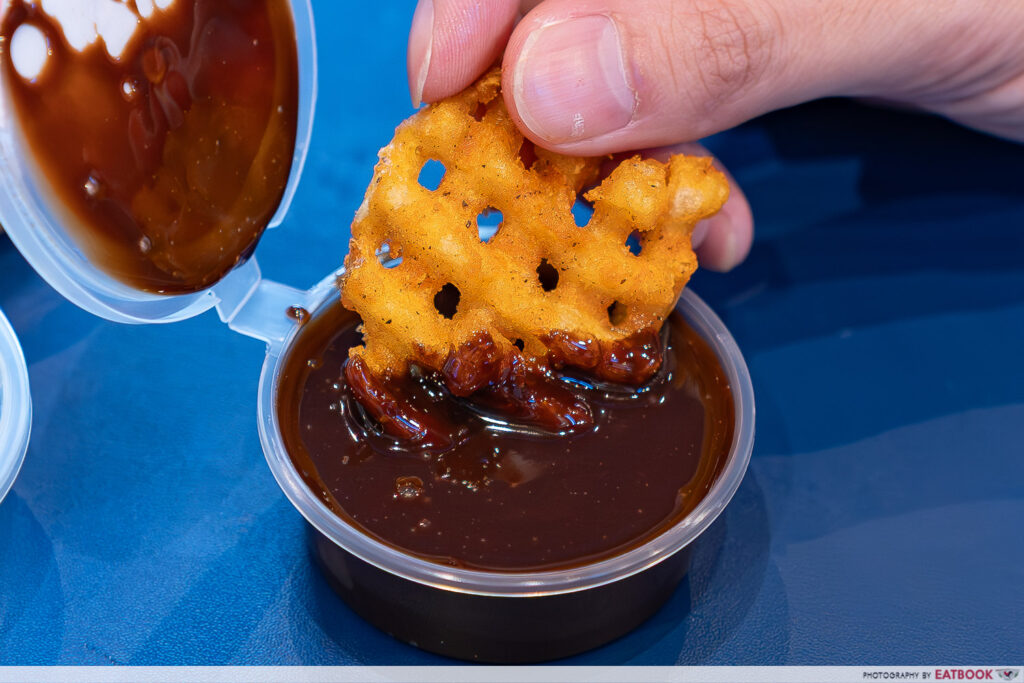 SIDES Review: Fried Chicken By The Sidemen In Bugis | Eatbook.sg