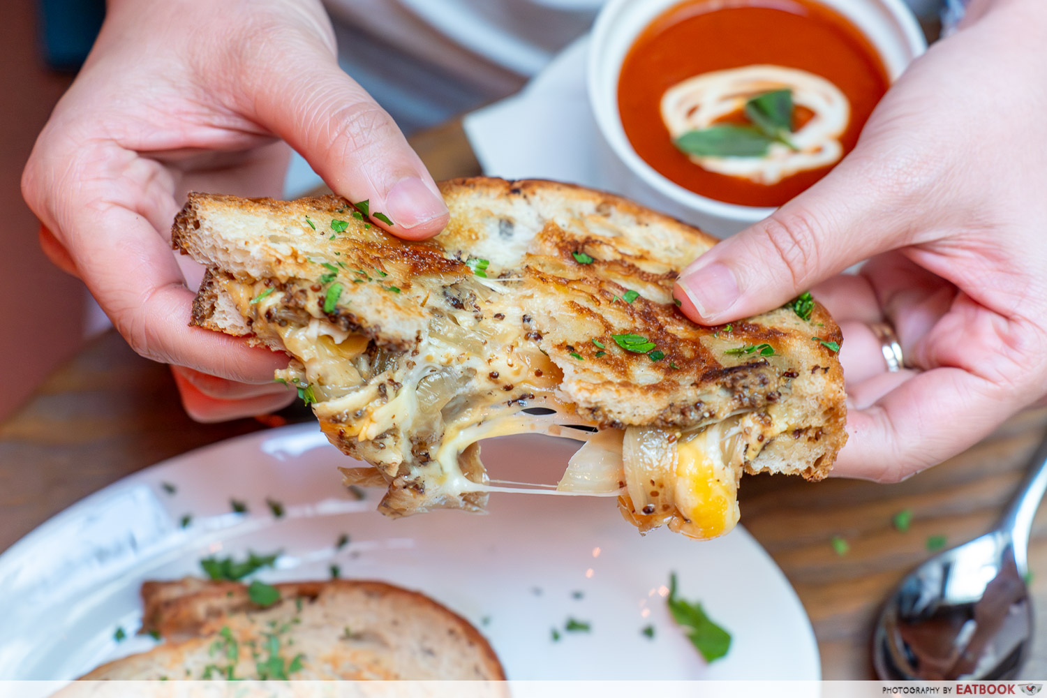 The Coach Bar Opens In Chinatown | Eatbook.sg