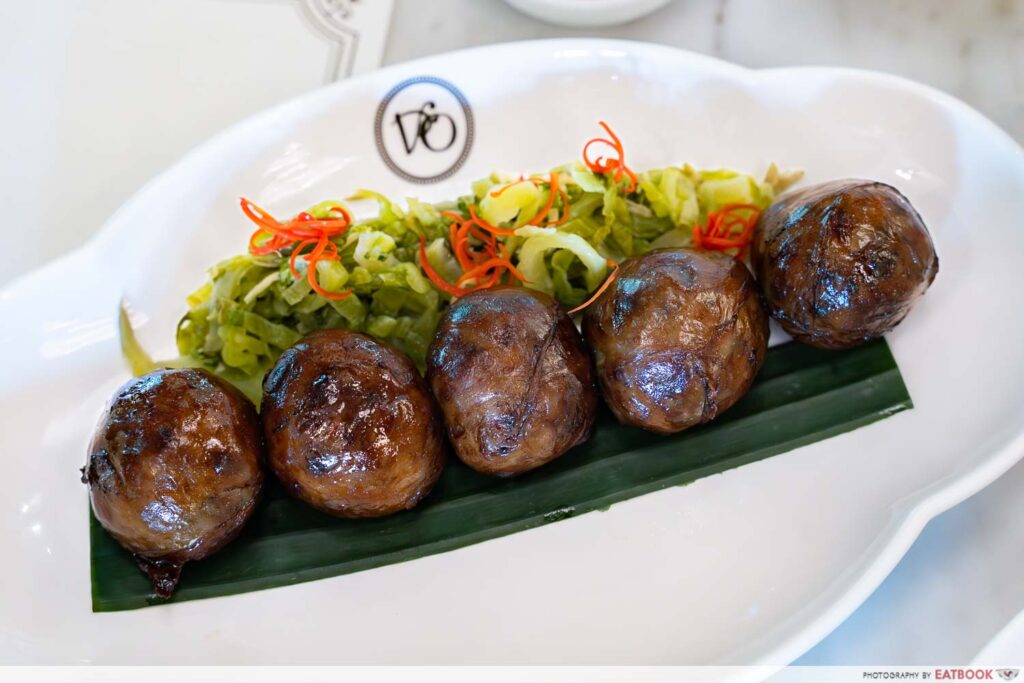 Violet Oon Singapore: Famous Peranakan Restaurant At Dempsey Hill ...