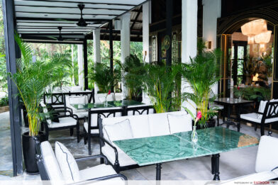 Violet Oon Singapore: Famous Peranakan Restaurant At Dempsey Hill ...