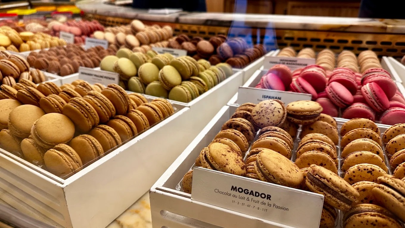 Pierre Hermé Pops Up At RWS With Famous Macarons | Eatbook.sg