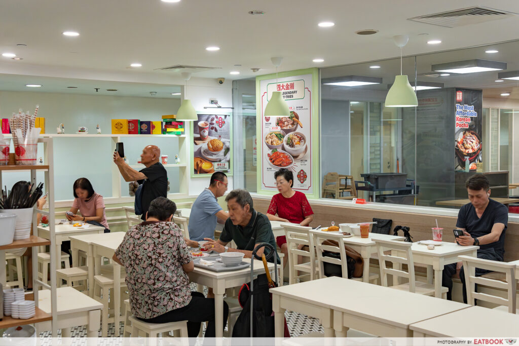 Mak Man Kee Review: Famous HK Wonton Mee In SG | Eatbook.sg