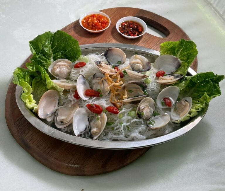 AMS Steam Seafood Bee Hoon: Long-Queue Stall At Amoy Street | Eatbook.sg