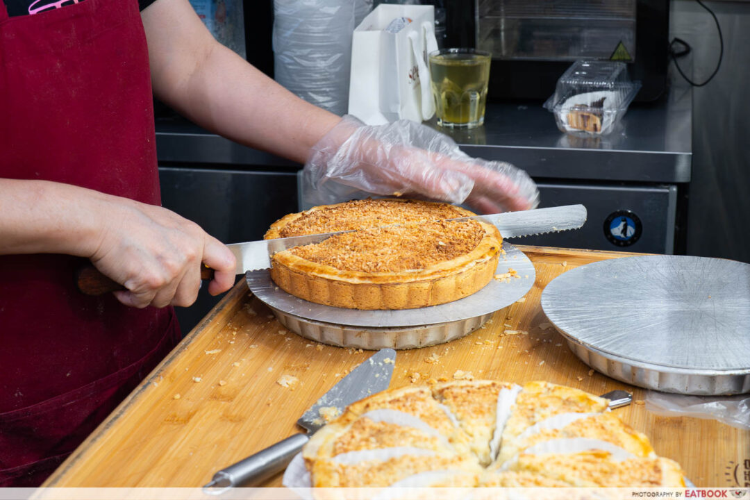 Dona Manis Heritage Bakehouse: Traditional Bakery With Famous Banana ...