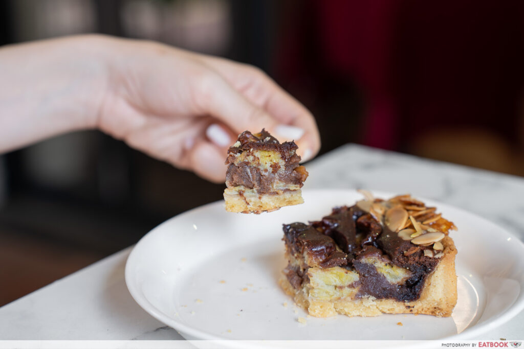 Dona Manis Heritage Bakehouse: Traditional Bakery With Famous Banana ...
